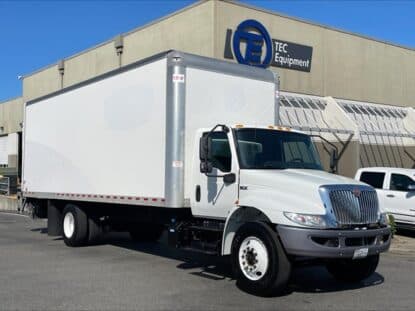 Used Semi Trucks for Sale | TEC Equipment